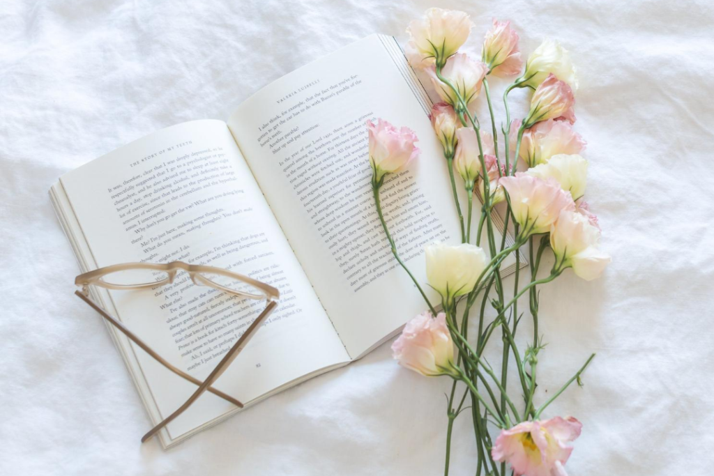 6 Interior Book Design Ideas to Elevate Your Project - Bookmobile ...